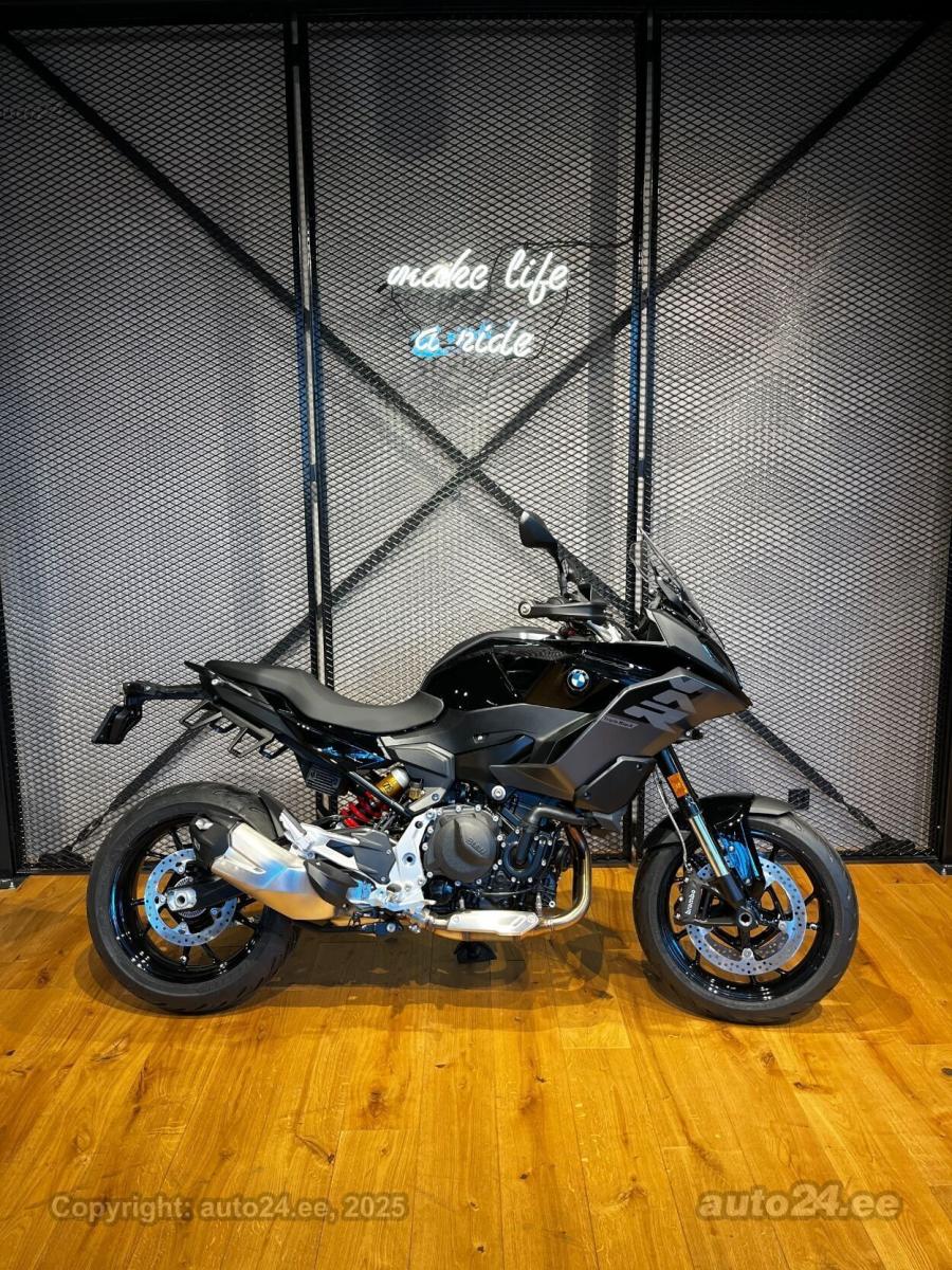 Black BMW F 900XR 2025 in Tallinn, with an engine capacity of 0.90 L and mileage of 3 thousand km for 11490 €, photo 2 on AUTOMOTO.COM.LV