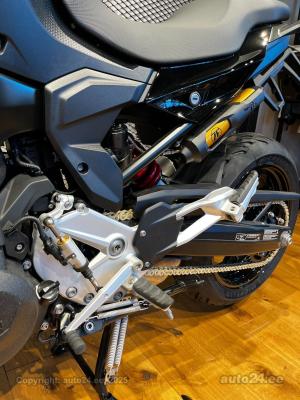Black BMW F 900XR 2025 in Tallinn, with an engine capacity of 0.90 L and mileage of 3 thousand km for 11490 €, photo 9 on AUTOMOTO.COM.LV