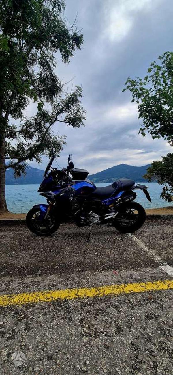 Синий БМВ F 900XR 2024 в Алитус, объемом двигателя 0.90 л и пробегом 6 тыс. км за 9400 €, фото 2 на AUTOMOTO.COM.LV