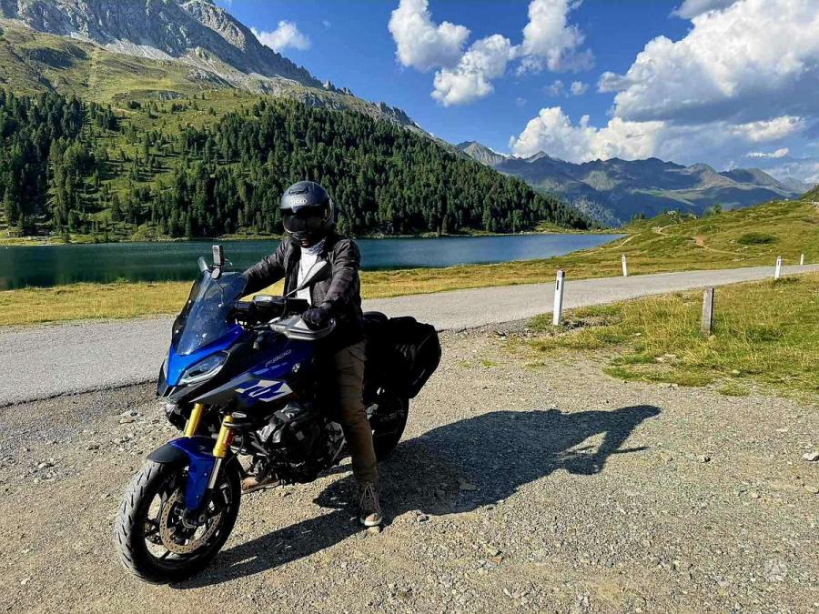 Blue BMW F 900XR 2024 in Alytus, with an engine capacity of 0.90 L and mileage of 6 thousand km for 9400 €, photo 4 on AUTOMOTO.COM.LV