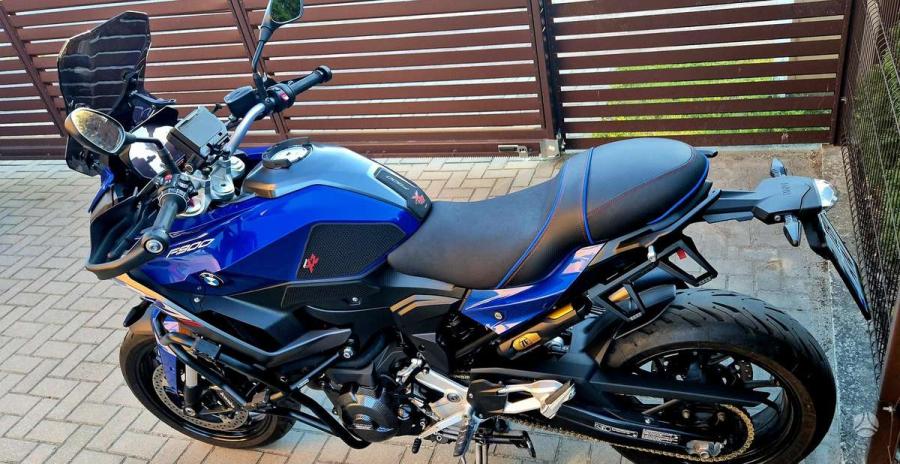 Blue BMW F 900XR 2024 in Alytus, with an engine capacity of 0.90 L and mileage of 6 thousand km for 9400 €, photo 8 on AUTOMOTO.COM.LV
