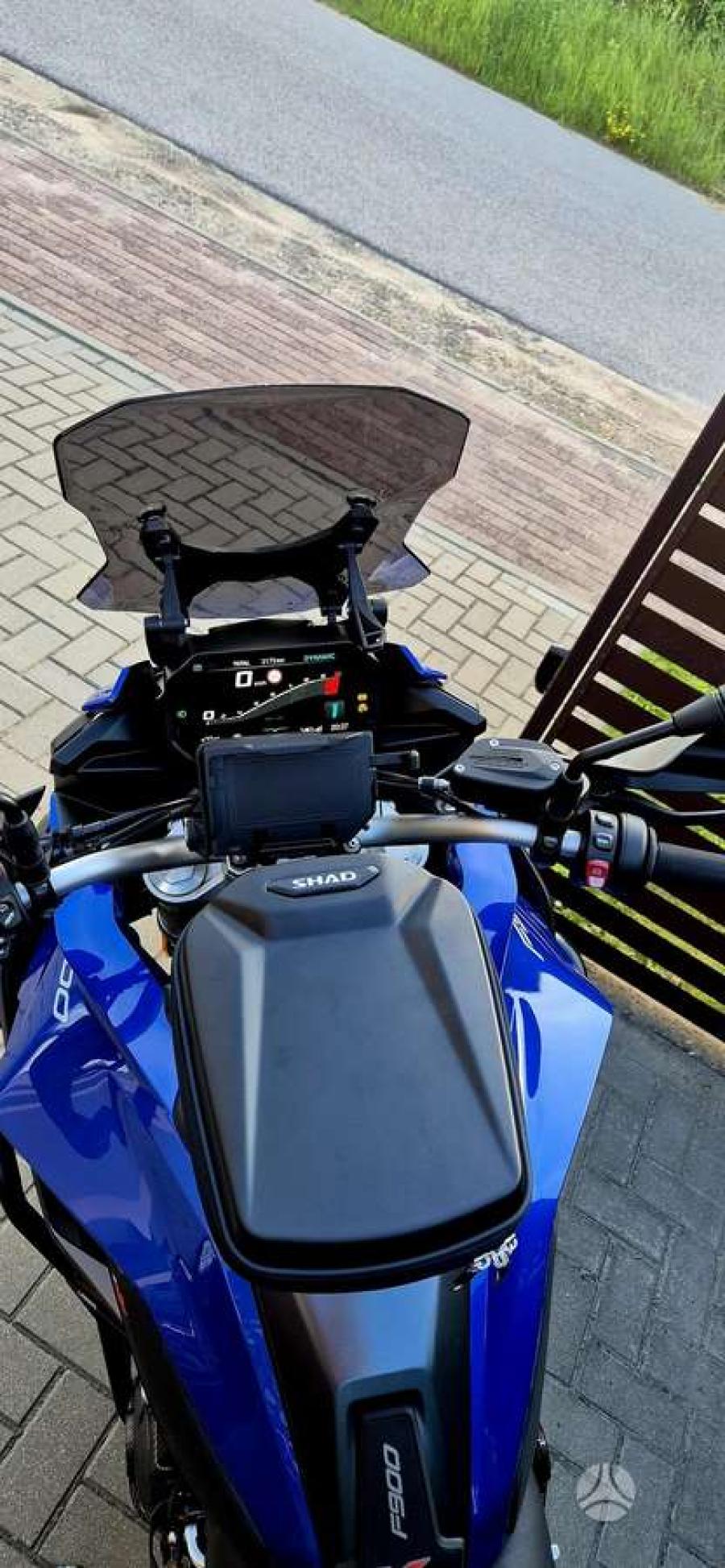 Blue BMW F 900XR 2024 in Alytus, with an engine capacity of 0.90 L and mileage of 6 thousand km for 9400 €, photo 13 on AUTOMOTO.COM.LV