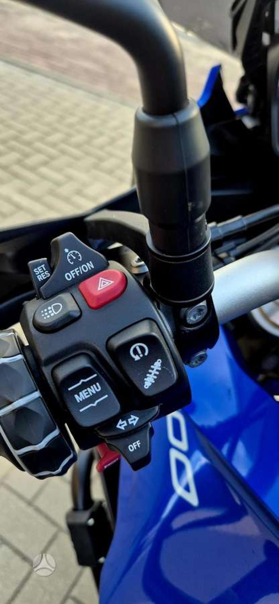 Blue BMW F 900XR 2024 in Alytus, with an engine capacity of 0.90 L and mileage of 6 thousand km for 9400 €, photo 15 on AUTOMOTO.COM.LV