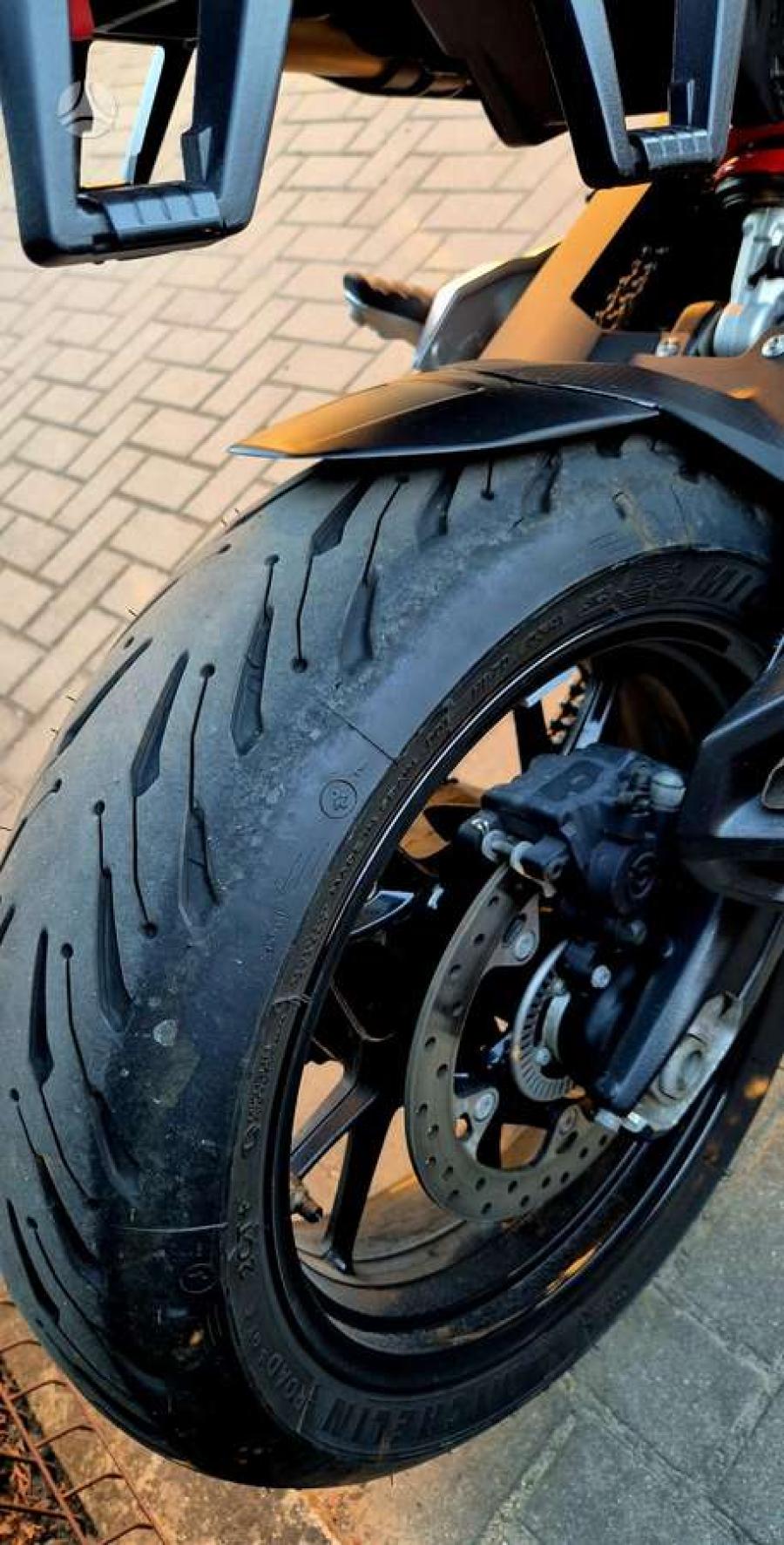 Blue BMW F 900XR 2024 in Alytus, with an engine capacity of 0.90 L and mileage of 6 thousand km for 9400 €, photo 17 on AUTOMOTO.COM.LV