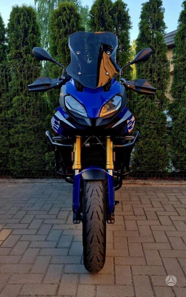 BMW F 900XR 2024 in Alytus on AUTOMOTO.COM.LV Blue BMW F 900XR 2024 in Alytus, with an engine capacity of 0.90 L and mileage of 7 thousand km for 8999 €, photo 3 on AUTOMOTO.COM.LV