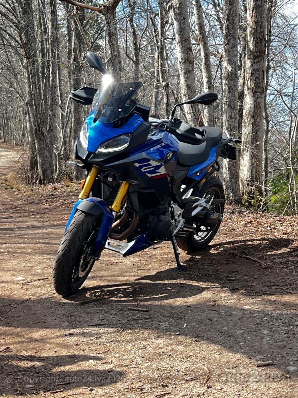 Zils BMW F 900XR 2025 Tallina, ar dzinēja tilpumu 0.90 L un nobraukumu 5 tūkst. km par 9500 €, foto 2 vietnē AUTOMOTO.COM.LV