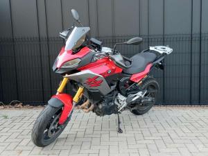 Red BMW F 900XR 2021 in Kaunas, with an engine capacity of 0.90 L and mileage of 30 thousand km for 8500 €, photo 4 on AUTOMOTO.COM.LV