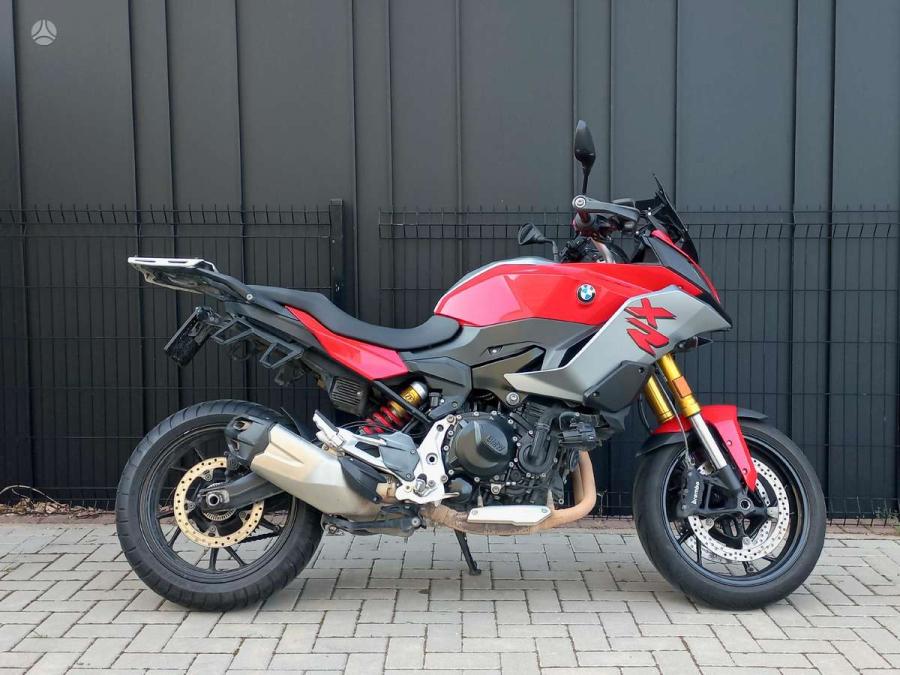 Red BMW F 900XR 2021 in Kaunas, with an engine capacity of 0.90 L and mileage of 30 thousand km for 8500 €, photo 6 on AUTOMOTO.COM.LV