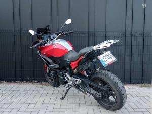 Red BMW F 900XR 2021 in Kaunas, with an engine capacity of 0.90 L and mileage of 30 thousand km for 8500 €, photo 8 on AUTOMOTO.COM.LV