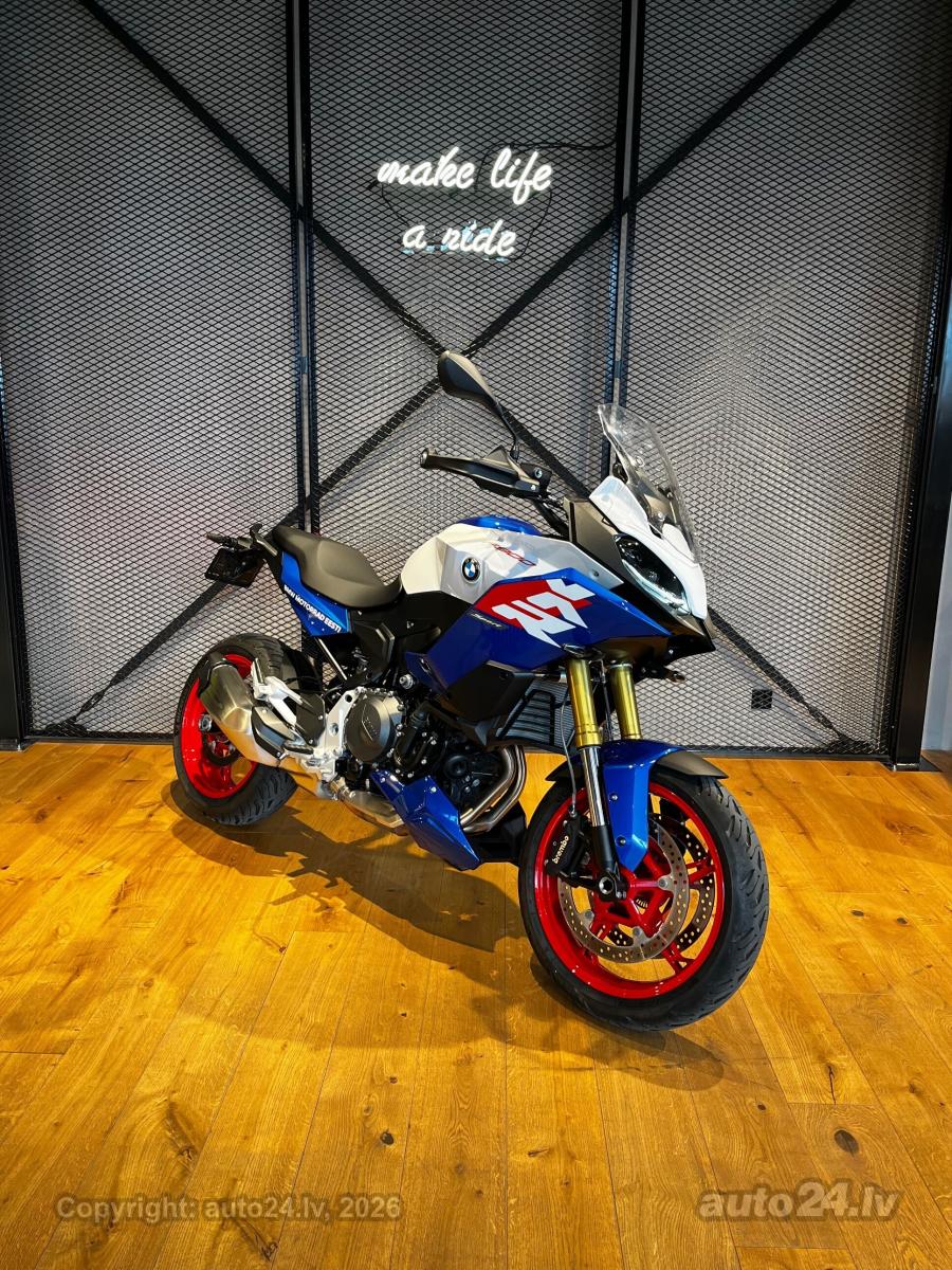 Balts BMW F 900XR 2026 Tallina, ar dzinēja tilpumu 0.90 L un nobraukumu 2 tūkst. km par 11990 €, foto 1 vietnē AUTOMOTO.COM.LV