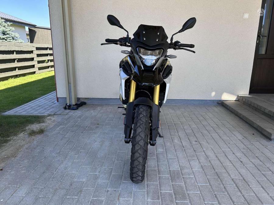 Melns BMW G 310GS 2021 Panevēža, ar dzinēja tilpumu 0.31 L un nobraukumu 20 tūkst. km par 4999 €, foto 4 vietnē AUTOMOTO.COM.LV