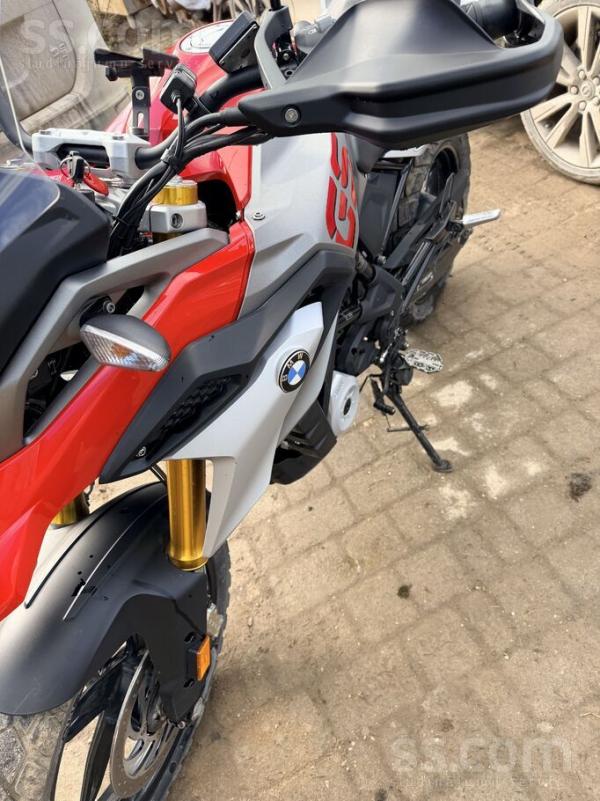 BMW G 310GS 2018 in Cesis, with an engine capacity of 0.31 L and mileage of 0 thousand km for 3000 €, photo 4 on AUTOMOTO.COM.LV