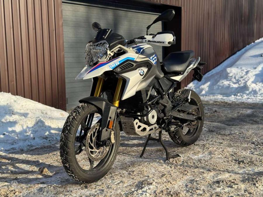 White BMW G 310GS 2019 in Vilnius, with an engine capacity of 0.31 L and mileage of 18 thousand km for 2490 €, photo 2 on AUTOMOTO.COM.LV