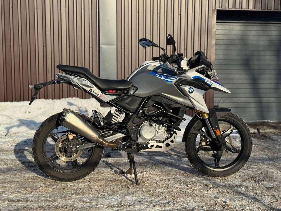 White BMW G 310GS 2019 in Vilnius, with an engine capacity of 0.31 L and mileage of 18 thousand km for 2490 €, photo 5 on AUTOMOTO.COM.LV