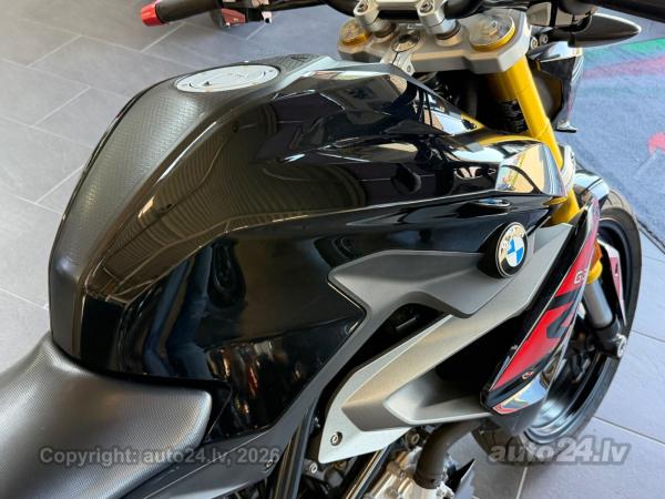 Black BMW G 310R 2020 in Tallinn, with an engine capacity of 0.31 L and mileage of 34 thousand km for 2990 €, photo 8 on AUTOMOTO.COM.LV