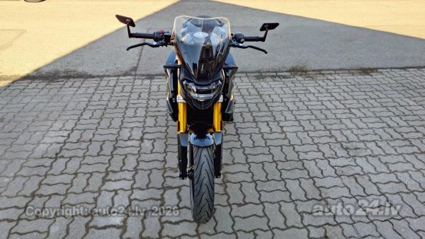 Black BMW G 310R 2023 in Tallinn, with an engine capacity of 0.31 L and mileage of 4 thousand km for 5800 €, photo 3 on AUTOMOTO.COM.LV