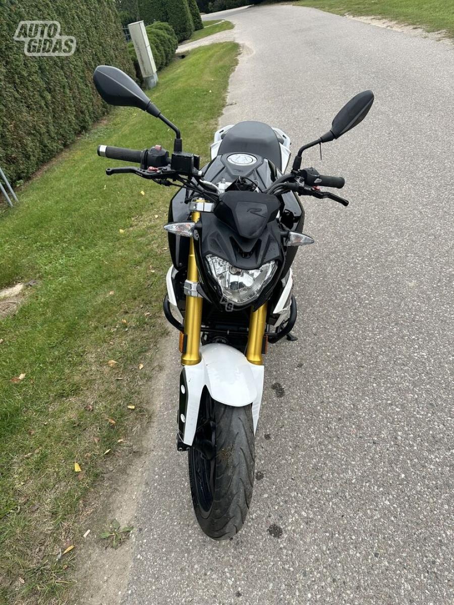 BMW G 310R 2017 in Prienai, with an engine capacity of 0.00 L and mileage of 0 thousand km for 2850 €, photo 6 on AUTOMOTO.COM.LV