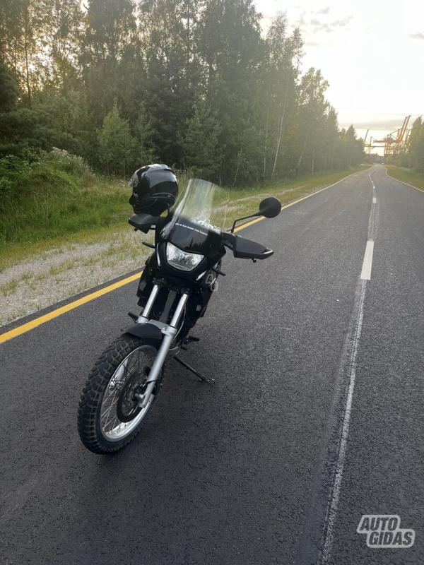 Black BMW G 650GS 2010 in Klaipeda, with an engine capacity of 0.65 L and mileage of 0 thousand km for 2600 €, photo 6 on AUTOMOTO.COM.LV