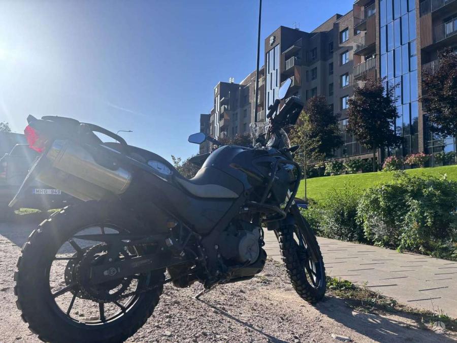 Black BMW G 650GS 2016 in Vilnius, with an engine capacity of 0.65 L and mileage of 37 thousand km for 4000 €, photo 1 on AUTOMOTO.COM.LV