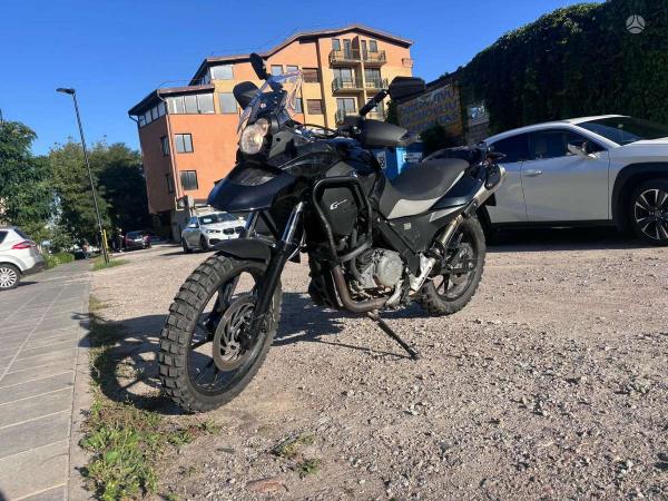 BMW G 650GS 2016 in Vilnius on AUTOMOTO.COM.LV Black BMW G 650GS 2016 in Vilnius, with an engine capacity of 0.65 L and mileage of 37 thousand km for 4000 €, photo 4 on AUTOMOTO.COM.LV