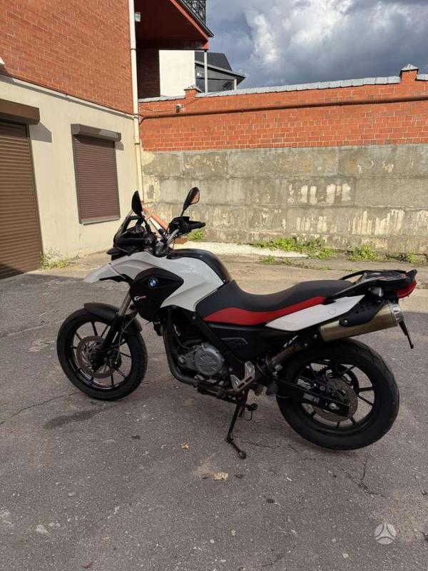 BMW G 650GS 2015 in Kaunas, with an engine capacity of 0.65 L and mileage of 12 thousand km for 3400 €, photo 1 on AUTOMOTO.COM.LV