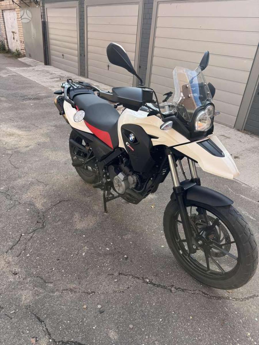 BMW G 650GS 2015 in Kaunas, with an engine capacity of 0.65 L and mileage of 12 thousand km for 3400 €, photo 4 on AUTOMOTO.COM.LV