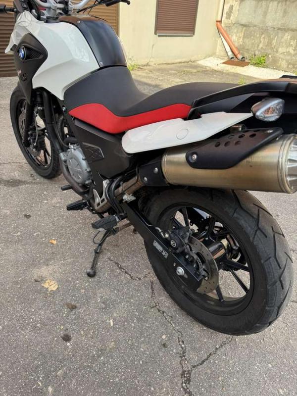 BMW G 650GS 2015 in Kaunas, with an engine capacity of 0.65 L and mileage of 12 thousand km for 3400 €, photo 4 on AUTOMOTO.COM.LV