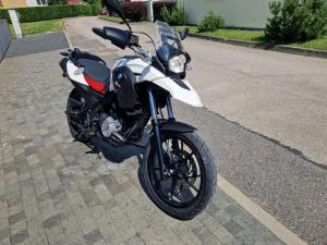 BMW G 650GS 2015 in Kaunas, with an engine capacity of 0.65 L and mileage of 12 thousand km for 3450 €, photo 4 on AUTOMOTO.COM.LV