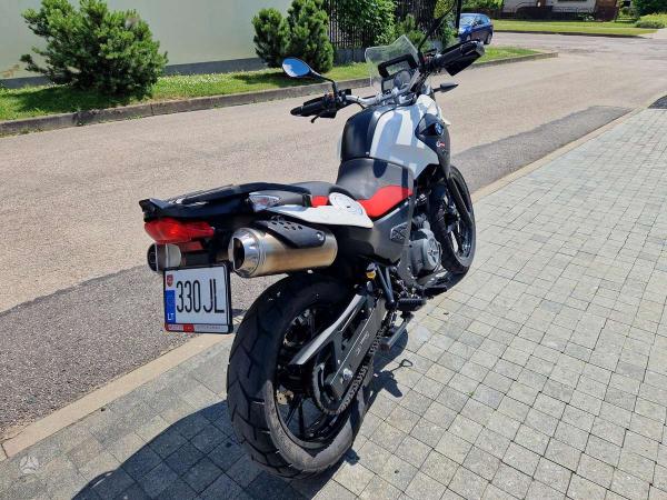 BMW G 650GS 2015 in Kaunas, with an engine capacity of 0.65 L and mileage of 12 thousand km for 3450 €, photo 5 on AUTOMOTO.COM.LV