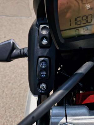 BMW G 650GS 2015 in Kaunas, with an engine capacity of 0.65 L and mileage of 12 thousand km for 3450 €, photo 17 on AUTOMOTO.COM.LV