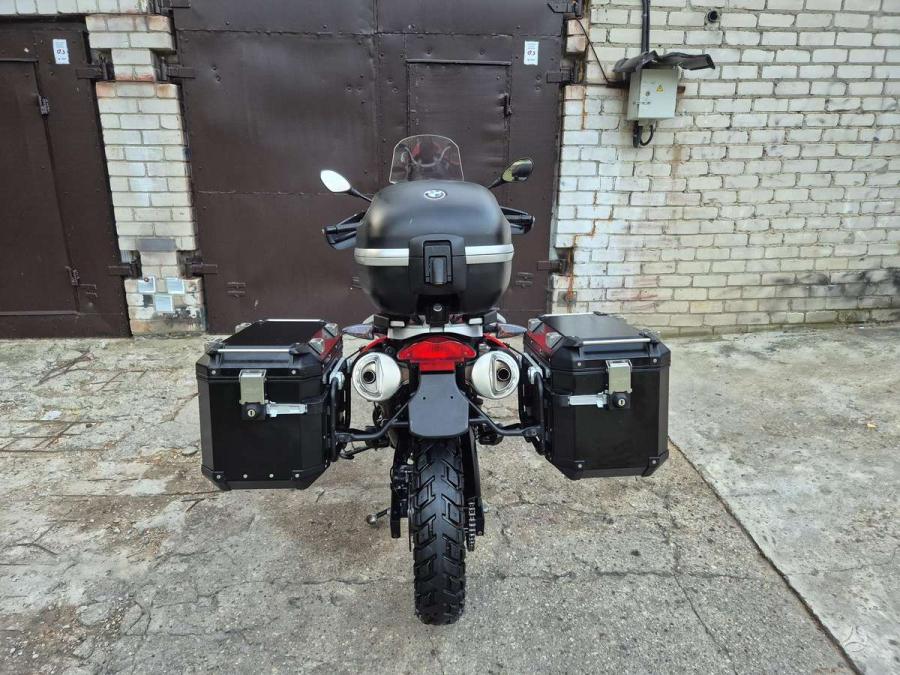 Red BMW G 650GS 2011 in Alytus, with an engine capacity of 0.65 L and mileage of 23 thousand km for 3650 €, photo 19 on AUTOMOTO.COM.LV