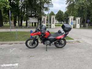 Red BMW G 650GS 2013 in Vilnius, with an engine capacity of 0.65 L and mileage of 43 thousand km for 3500 €, photo  on AUTOMOTO.COM.LV
