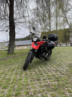Red BMW G 650GS 2013 in Vilnius, with an engine capacity of 0.65 L and mileage of 43 thousand km for 3500 €, photo 4 on AUTOMOTO.COM.LV