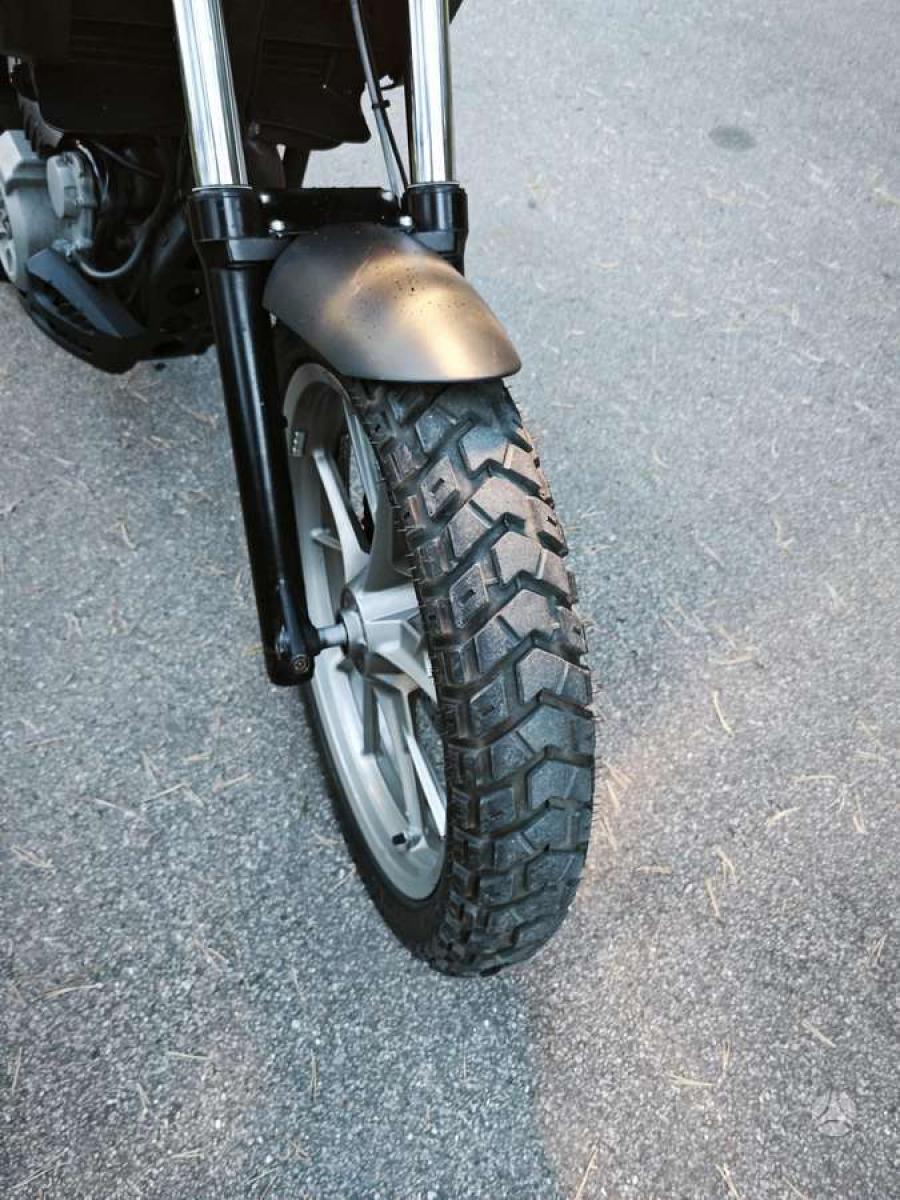 White BMW G 650GS 2014 in Vilnius, with an engine capacity of 0.65 L and mileage of 40 thousand km for 2900 €, photo 4 on AUTOMOTO.COM.LV