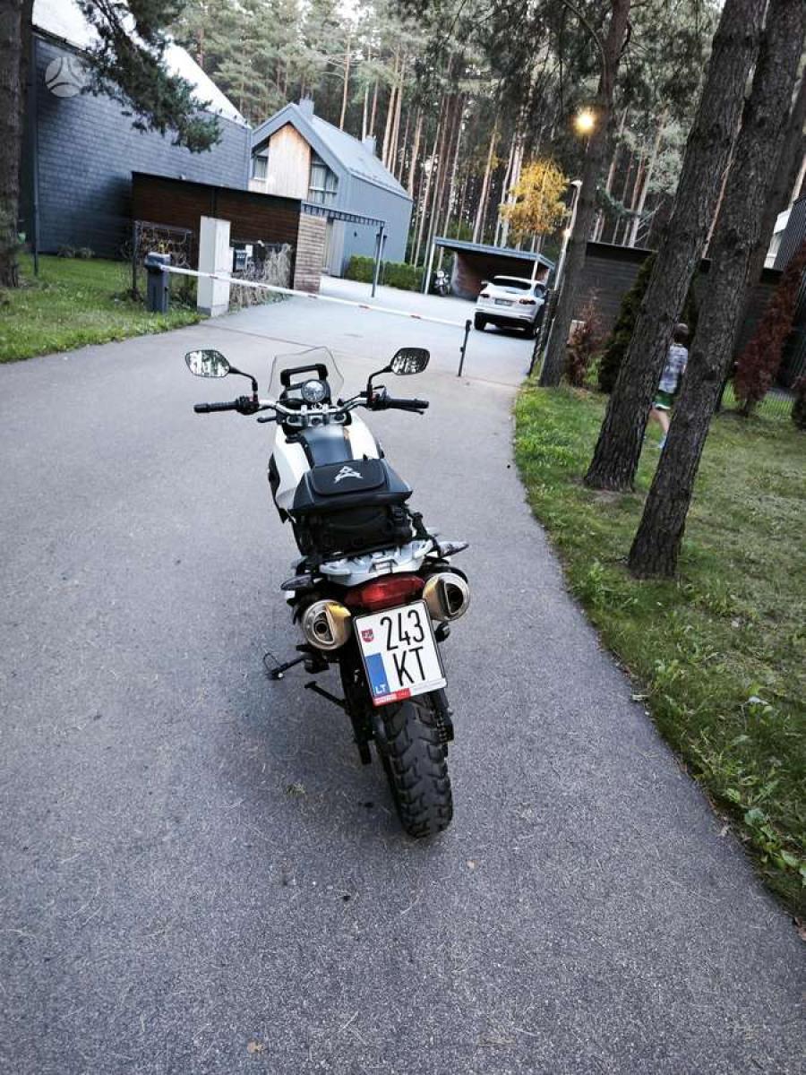 White BMW G 650GS 2014 in Vilnius, with an engine capacity of 0.65 L and mileage of 40 thousand km for 2900 €, photo 9 on AUTOMOTO.COM.LV