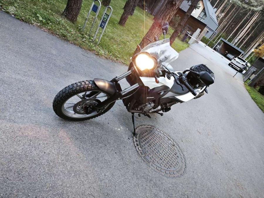 White BMW G 650GS 2014 in Vilnius, with an engine capacity of 0.65 L and mileage of 40 thousand km for 2900 €, photo 20 on AUTOMOTO.COM.LV