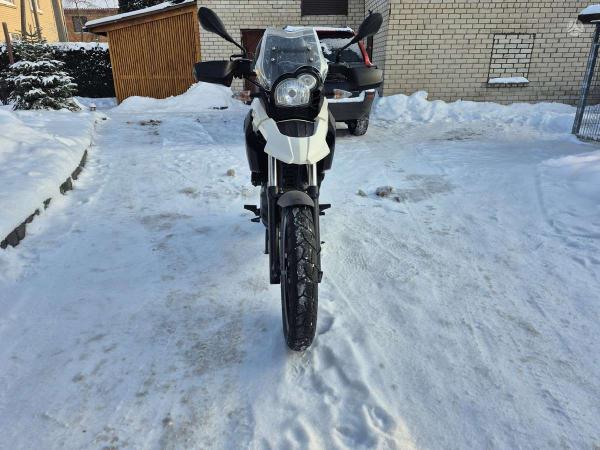 White BMW G 650GS 2015 in Kedainiai, with an engine capacity of 0.65 L and mileage of 11 thousand km for 4000 €, photo 1 on AUTOMOTO.COM.LV