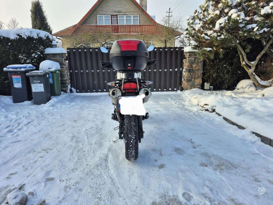 White BMW G 650GS 2015 in Kedainiai, with an engine capacity of 0.65 L and mileage of 11 thousand km for 4000 €, photo 2 on AUTOMOTO.COM.LV