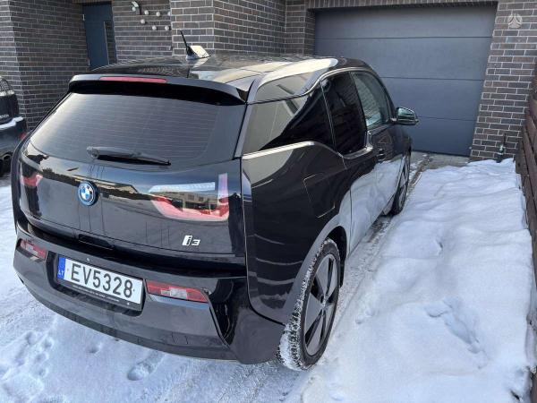 Melns BMW I3 2014 Viļņa, ar dzinēja tilpumu 0.65 L un nobraukumu 121 tūkst. km par 9900 €, foto 7 vietnē AUTOMOTO.COM.LV