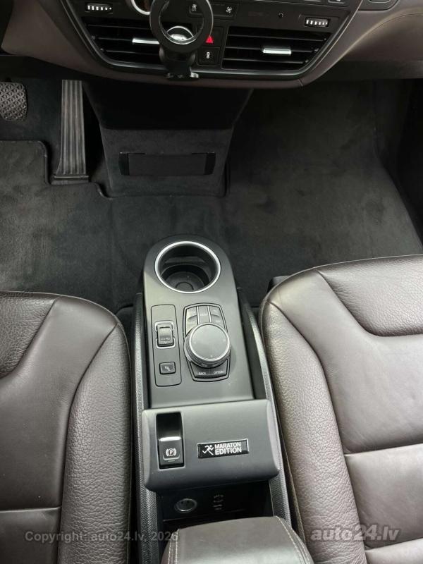 Black BMW I3 2017 in Riga, with an engine capacity of 0.00 L and mileage of 115 thousand km for 14490 €, photo 11 on AUTOMOTO.COM.LV