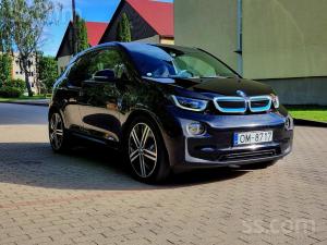 Black BMW I3 2017 in Jelgava, with an engine capacity of 0.00 L and mileage of 112 thousand km for 13000 €, photo 3 on AUTOMOTO.COM.LV