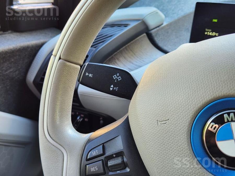 Black BMW I3 2017 in Jelgava, with an engine capacity of 0.00 L and mileage of 112 thousand km for 13000 €, photo 11 on AUTOMOTO.COM.LV