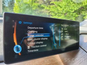 Black BMW I3 2017 in Jelgava, with an engine capacity of 0.00 L and mileage of 112 thousand km for 13000 €, photo 15 on AUTOMOTO.COM.LV