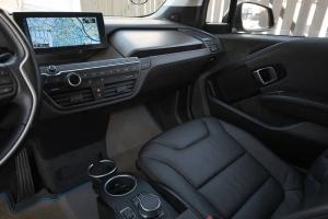 Melns BMW I3 2017 Jelgava, ar dzinēja tilpumu 0.00 L un nobraukumu 52 tūkst. km par 13900 €, foto 16 vietnē AUTOMOTO.COM.LV