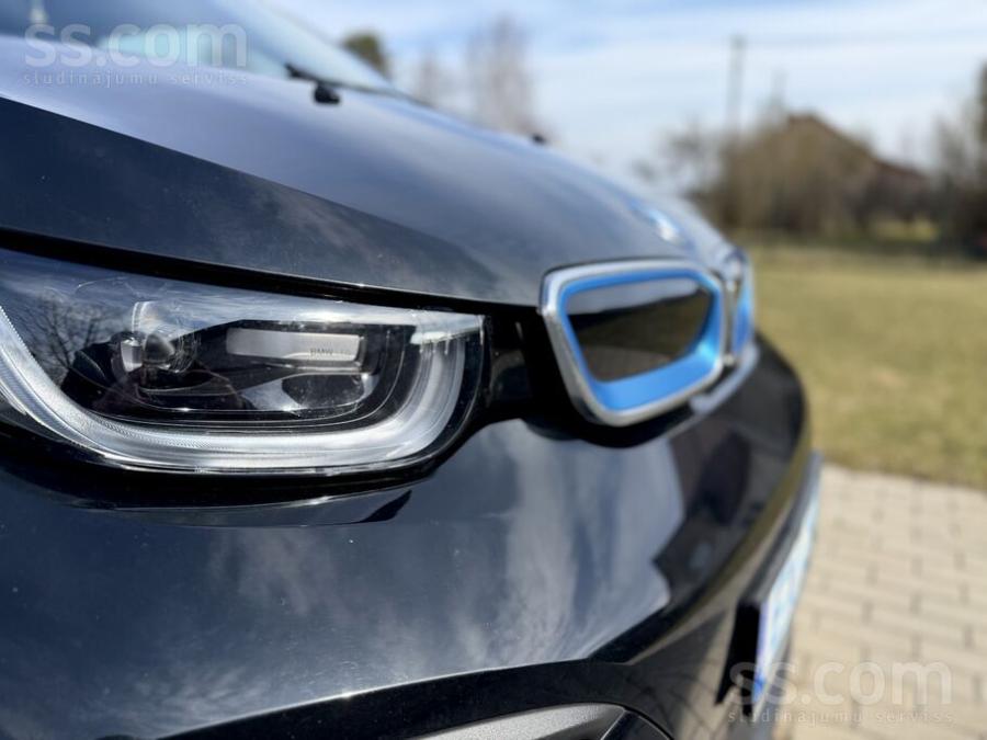 Melns BMW I3 2017 Rīga, ar dzinēja tilpumu 0.10 L un nobraukumu 79 tūkst. km par 13400 €, foto 3 vietnē AUTOMOTO.COM.LV