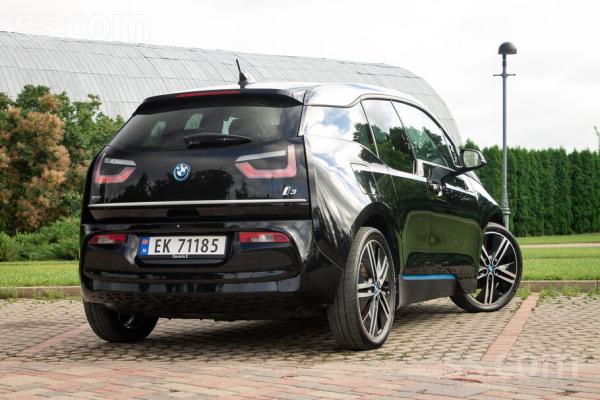 Melns BMW I3 2017 Jelgava, ar dzinēja tilpumu 0.00 L un nobraukumu 92 tūkst. km par 14100 €, foto 6 vietnē AUTOMOTO.COM.LV