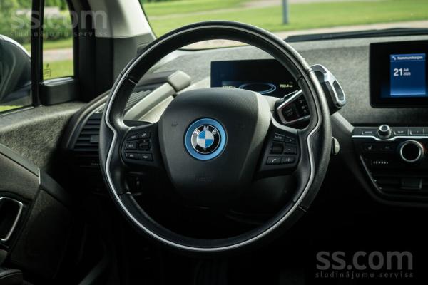Melns BMW I3 2017 Jelgava, ar dzinēja tilpumu 0.00 L un nobraukumu 92 tūkst. km par 14100 €, foto 10 vietnē AUTOMOTO.COM.LV