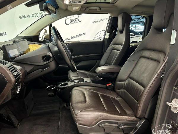 Black BMW I3 2017 in Vilnius, with an engine capacity of 0.00 L and mileage of 152 thousand km for 9400 €, photo 5 on AUTOMOTO.COM.LV