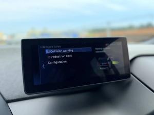 Black BMW I3 2018 in Riga, with an engine capacity of 0.00 L and mileage of 98 thousand km for 13995 €, photo 17 on AUTOMOTO.COM.LV