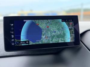 Black BMW I3 2018 in Riga, with an engine capacity of 0.00 L and mileage of 98 thousand km for 13995 €, photo 23 on AUTOMOTO.COM.LV